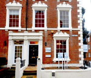 Private GP Services-Doctor- Only £95-Regent Street Clinic™.UK